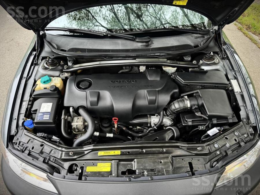 Pelēks Volvo XC70 2006 Jūrmala, ar dzinēja tilpumu 2.40 L un nobraukumu 336 tūkst. km par 3800 €, foto 12 vietnē AUTOMOTO.COM.LV