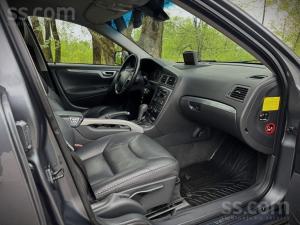 Pelēks Volvo XC70 2006 Jūrmala, ar dzinēja tilpumu 2.40 L un nobraukumu 336 tūkst. km par 3800 €, foto 18 vietnē AUTOMOTO.COM.LV