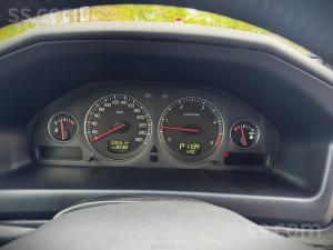 Pelēks Volvo XC70 2006 Jūrmala, ar dzinēja tilpumu 2.40 L un nobraukumu 336 tūkst. km par 3800 €, foto 20 vietnē AUTOMOTO.COM.LV