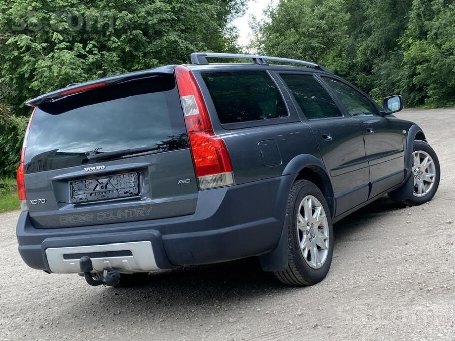 Pelēks Volvo XC70 2006 Rīga, ar dzinēja tilpumu 2.40 L un nobraukumu 330 tūkst. km par 3950 €, foto 13 vietnē AUTOMOTO.COM.LV