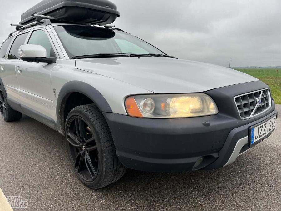 Grey Volvo XC70 2006 in Klaipeda, with an engine capacity of 2.40 L and mileage of 509 thousand km for 2600 €, photo 9 on AUTOMOTO.COM.LV