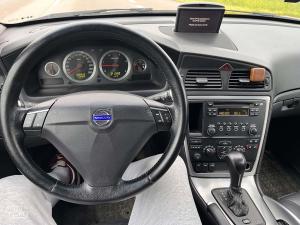 Grey Volvo XC70 2006 in Klaipeda, with an engine capacity of 2.40 L and mileage of 509 thousand km for 2600 €, photo 18 on AUTOMOTO.COM.LV