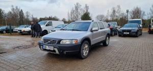 Grey Volvo XC70 2006 in Valmiera, with an engine capacity of 2.40 L and mileage of 3451 thousand km for 2700 €, photo 7 on AUTOMOTO.COM.LV