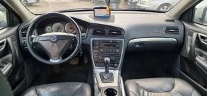 Grey Volvo XC70 2006 in Valmiera, with an engine capacity of 2.40 L and mileage of 3451 thousand km for 2700 €, photo 8 on AUTOMOTO.COM.LV