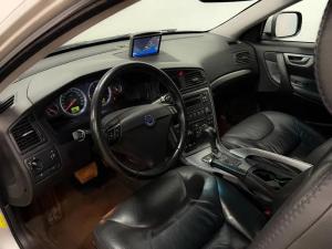Pelēks Volvo XC70 2006 Jūrmala, ar dzinēja tilpumu 2.40 L un nobraukumu 325 tūkst. km par 3495 €, foto 15 vietnē AUTOMOTO.COM.LV