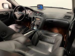 Pelēks Volvo XC70 2006 Jūrmala, ar dzinēja tilpumu 2.40 L un nobraukumu 325 tūkst. km par 3495 €, foto 18 vietnē AUTOMOTO.COM.LV