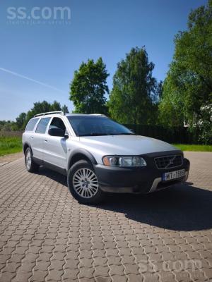 Pelēks Volvo XC70 2006 Rīga, ar dzinēja tilpumu 2.40 L un nobraukumu 308 tūkst. km par 5150 €, foto  vietnē AUTOMOTO.COM.LV