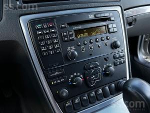 Grey Volvo XC70 2006 in Riga, with an engine capacity of 2.40 L and mileage of 345 thousand km for 3990 €, photo 13 on AUTOMOTO.COM.LV