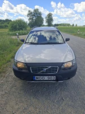 Pelēks Volvo XC70 2006 Šilalė, ar dzinēja tilpumu 2.40 L un nobraukumu 360 tūkst. km par 1850 €, foto 3 vietnē AUTOMOTO.COM.LV