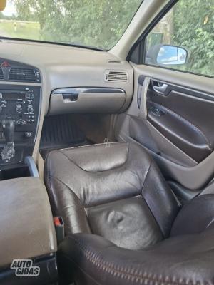 Pelēks Volvo XC70 2006 Šilalė, ar dzinēja tilpumu 2.40 L un nobraukumu 360 tūkst. km par 1850 €, foto 13 vietnē AUTOMOTO.COM.LV