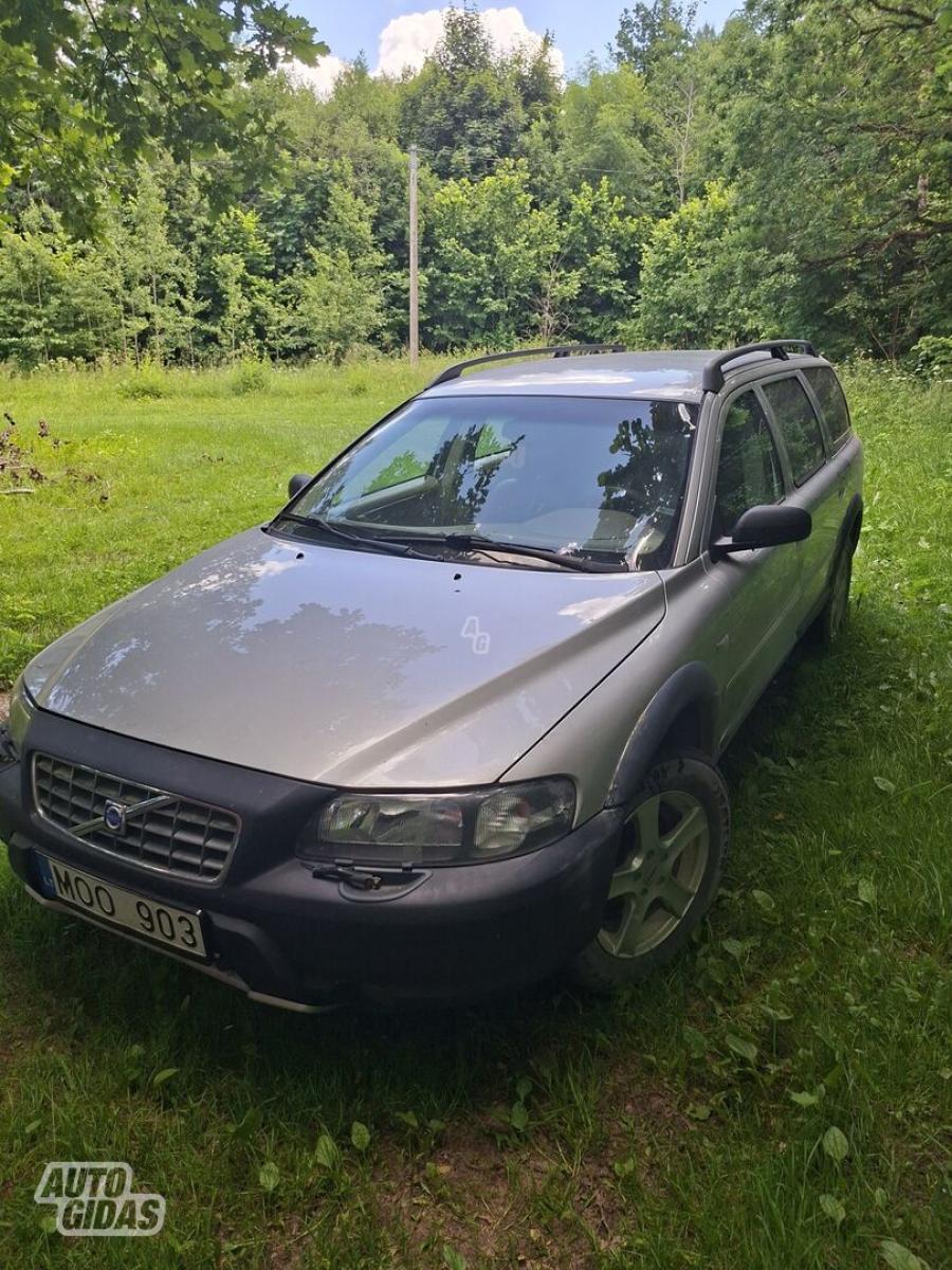 Pelēks Volvo XC70 2006 Šilalė, ar dzinēja tilpumu 2.40 L un nobraukumu 360 tūkst. km par 1850 €, foto 24 vietnē AUTOMOTO.COM.LV