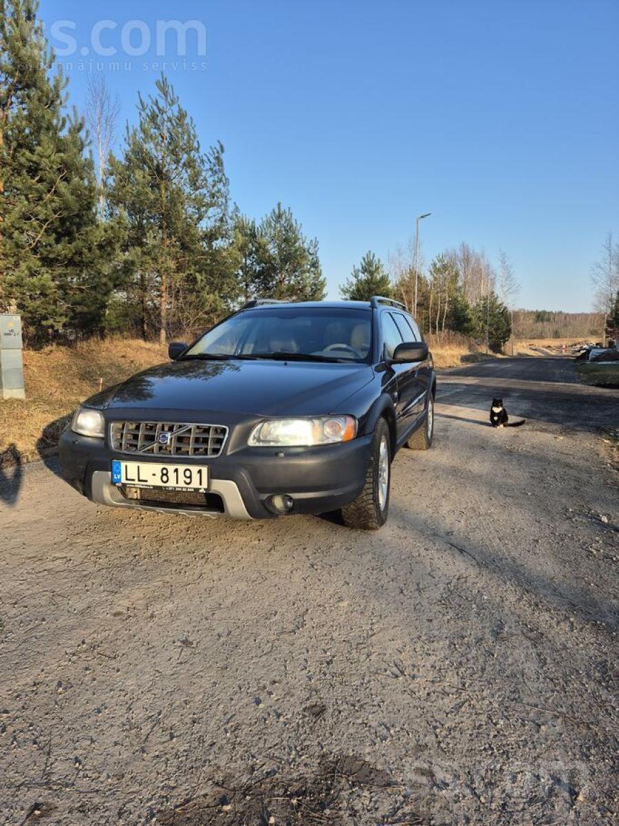 Pelēks Volvo XC70 2006 Rīga, ar dzinēja tilpumu 2.40 L un nobraukumu 303 tūkst. km par 2700 €, foto 3 vietnē AUTOMOTO.COM.LV