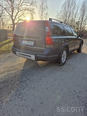Pelēks Volvo XC70 2006 Rīga, ar dzinēja tilpumu 2.40 L un nobraukumu 303 tūkst. km par 2700 €, foto 5 vietnē AUTOMOTO.COM.LV