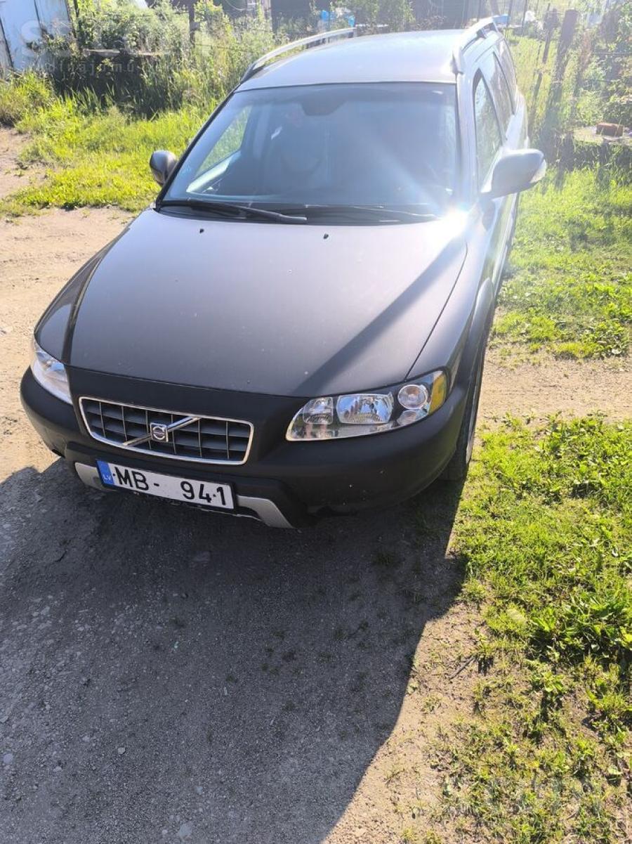 Pelēks Volvo XC70 2006 Rīga, ar dzinēja tilpumu 2.40 L un nobraukumu 310 tūkst. km par 4000 €, foto 1 vietnē AUTOMOTO.COM.LV