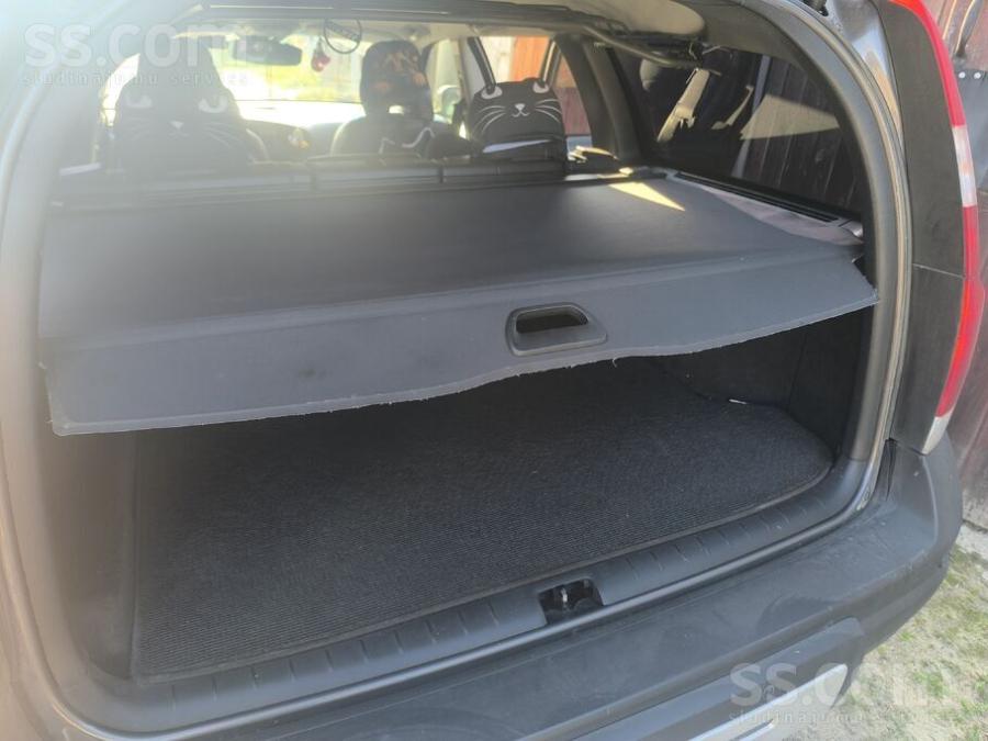 Pelēks Volvo XC70 2006 Rīga, ar dzinēja tilpumu 2.40 L un nobraukumu 310 tūkst. km par 4000 €, foto 8 vietnē AUTOMOTO.COM.LV
