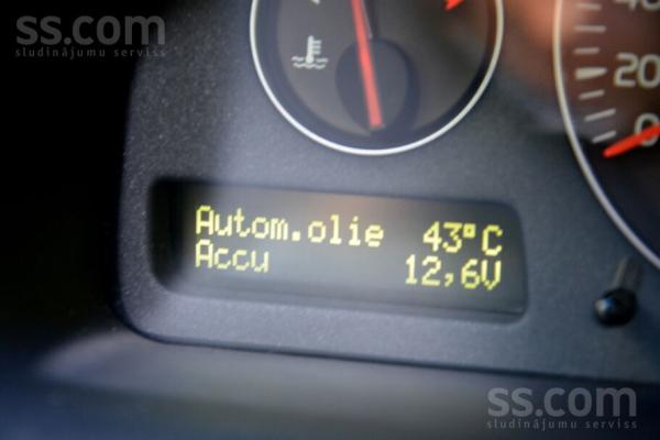 Grey Volvo XC70 2006 in Riga, with an engine capacity of 2.40 L and mileage of 370 thousand km for 5999 €, photo 6 on AUTOMOTO.COM.LV