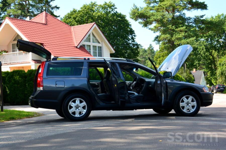 Pelēks Volvo XC70 2006 Rīga, ar dzinēja tilpumu 2.40 L un nobraukumu 370 tūkst. km par 5599 €, foto 13 vietnē AUTOMOTO.COM.LV