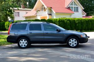 Pelēks Volvo XC70 2006 Rīga, ar dzinēja tilpumu 2.40 L un nobraukumu 370 tūkst. km par 5599 €, foto 15 vietnē AUTOMOTO.COM.LV