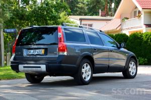 Pelēks Volvo XC70 2006 Rīga, ar dzinēja tilpumu 2.40 L un nobraukumu 370 tūkst. km par 5599 €, foto 22 vietnē AUTOMOTO.COM.LV