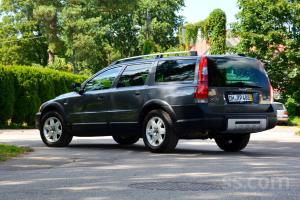 Pelēks Volvo XC70 2006 Rīga, ar dzinēja tilpumu 2.40 L un nobraukumu 370 tūkst. km par 5599 €, foto 26 vietnē AUTOMOTO.COM.LV