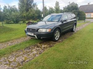 Pelēks Volvo XC70 2006 Pērnava, ar dzinēja tilpumu 2.40 L un nobraukumu 357 tūkst. km par 3100 €, foto  vietnē AUTOMOTO.COM.LV