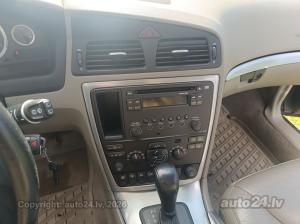 Pelēks Volvo XC70 2006 Pērnava, ar dzinēja tilpumu 2.40 L un nobraukumu 357 tūkst. km par 3100 €, foto 19 vietnē AUTOMOTO.COM.LV