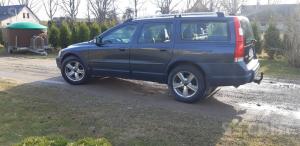 Grey Volvo XC70 2006 in Valmiera, with an engine capacity of 2.40 L and mileage of 0 thousand km for 4150 €, photo 4 on AUTOMOTO.COM.LV