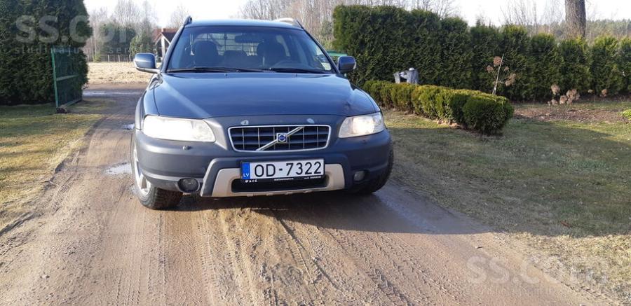Grey Volvo XC70 2006 in Valmiera, with an engine capacity of 2.40 L and mileage of 0 thousand km for 4150 €, photo 7 on AUTOMOTO.COM.LV