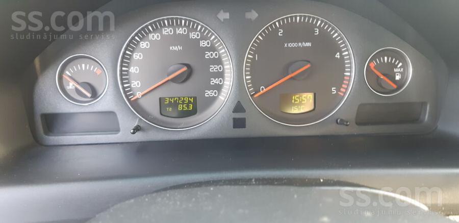 Grey Volvo XC70 2006 in Valmiera, with an engine capacity of 2.40 L and mileage of 0 thousand km for 4150 €, photo 11 on AUTOMOTO.COM.LV