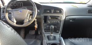 Grey Volvo XC70 2006 in Valmiera, with an engine capacity of 2.40 L and mileage of 0 thousand km for 4150 €, photo 12 on AUTOMOTO.COM.LV