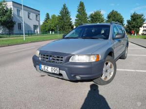 Pelēks Volvo XC70 2006 Viļņa, ar dzinēja tilpumu 2.40 L un nobraukumu 411 tūkst. km par 2300 €, foto 3 vietnē AUTOMOTO.COM.LV