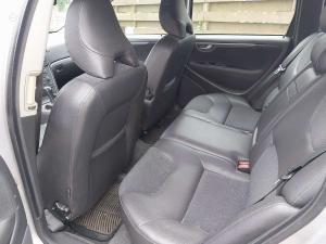 Pelēks Volvo XC70 2006 Viļņa, ar dzinēja tilpumu 2.40 L un nobraukumu 411 tūkst. km par 2300 €, foto 9 vietnē AUTOMOTO.COM.LV