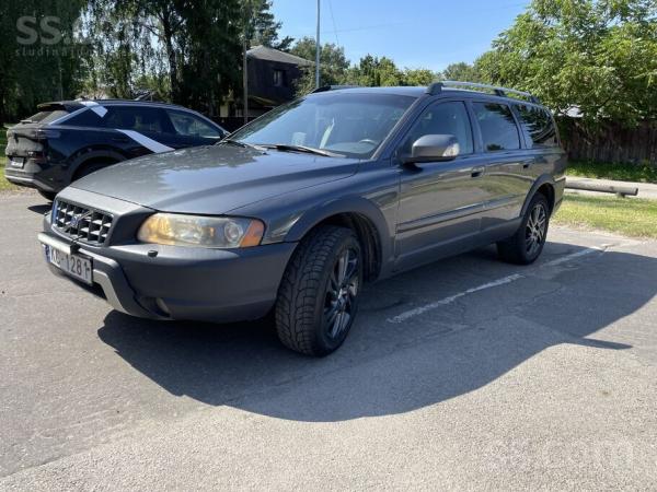 Pelēks Volvo XC70 2006 Rīga, ar dzinēja tilpumu 2.40 L un nobraukumu 392 tūkst. km par 3550 €, foto 3 vietnē AUTOMOTO.COM.LV