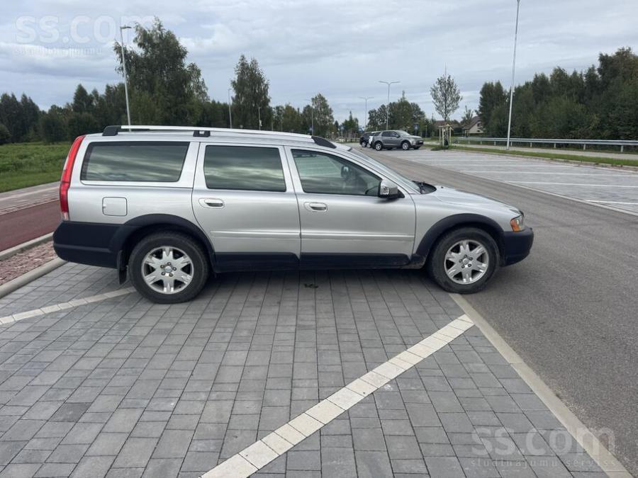 Pelēks Volvo XC70 2006 Jelgava, ar dzinēja tilpumu 2.40 L un nobraukumu 0 tūkst. km par 3600 €, foto 5 vietnē AUTOMOTO.COM.LV