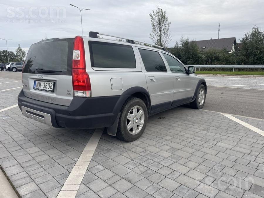 Pelēks Volvo XC70 2006 Jelgava, ar dzinēja tilpumu 2.40 L un nobraukumu 0 tūkst. km par 3600 €, foto 6 vietnē AUTOMOTO.COM.LV