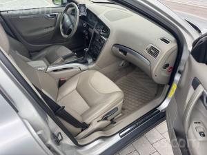 Pelēks Volvo XC70 2006 Jelgava, ar dzinēja tilpumu 2.40 L un nobraukumu 0 tūkst. km par 3600 €, foto 12 vietnē AUTOMOTO.COM.LV