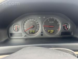 Pelēks Volvo XC70 2006 Jelgava, ar dzinēja tilpumu 2.40 L un nobraukumu 0 tūkst. km par 3600 €, foto 14 vietnē AUTOMOTO.COM.LV
