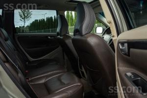 Pelēks Volvo XC70 2006 Jelgava, ar dzinēja tilpumu 2.40 L un nobraukumu 405 tūkst. km par 3700 €, foto 9 vietnē AUTOMOTO.COM.LV