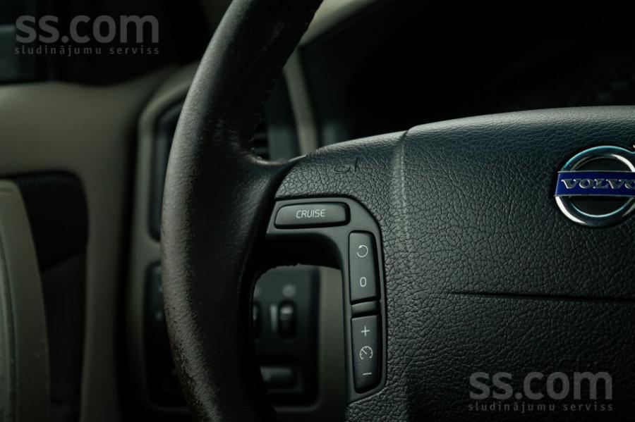 Pelēks Volvo XC70 2006 Jelgava, ar dzinēja tilpumu 2.40 L un nobraukumu 405 tūkst. km par 3700 €, foto 12 vietnē AUTOMOTO.COM.LV