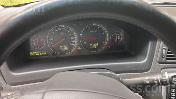 Volvo XC70 2006 Valmiera vietnÄ PelÄks Volvo XC70 2006 Valmiera, ar dzinÄja tilpumu 2.40 L un nobraukumu 421 tÅ«kst. km par 2400 ā¬, foto 7 vietnÄ AUTOMOTO.COM.LV