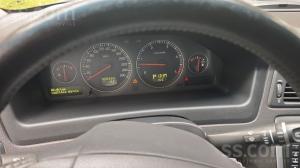 Pelēks Volvo XC70 2006 Valmiera, ar dzinēja tilpumu 2.40 L un nobraukumu 421 tūkst. km par 2400 €, foto 7 vietnē AUTOMOTO.COM.LV