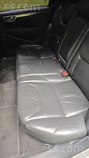 Pelēks Volvo XC70 2006 Valmiera, ar dzinēja tilpumu 2.40 L un nobraukumu 421 tūkst. km par 2400 €, foto 10 vietnē AUTOMOTO.COM.LV