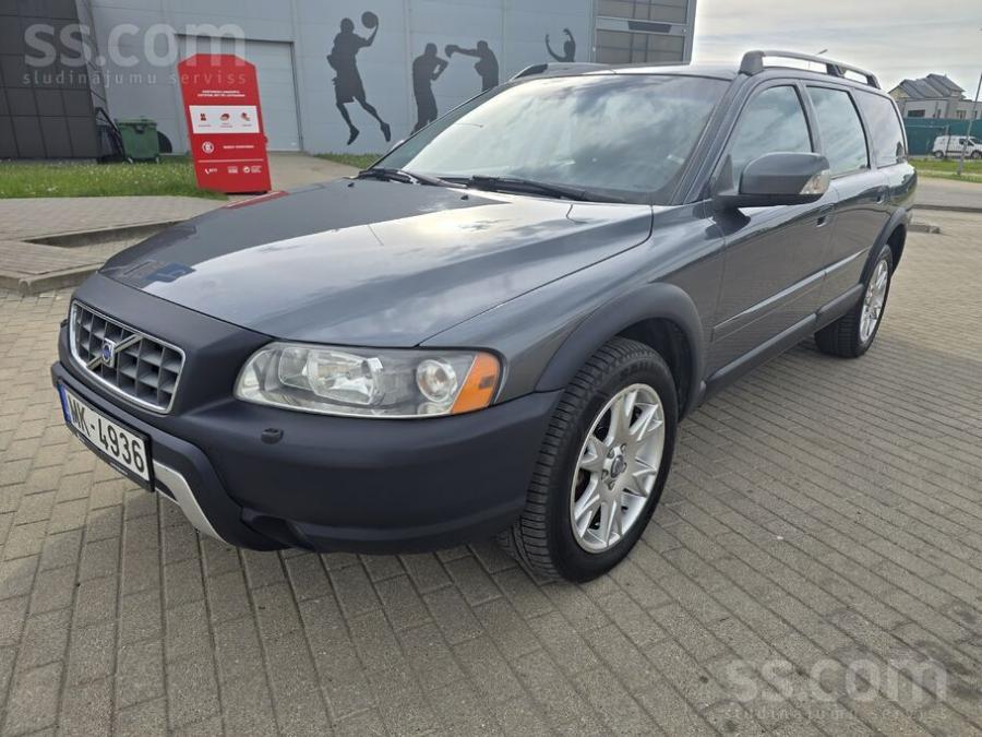 Grey Volvo XC70 2007 in Riga, with an engine capacity of 2.40 L and mileage of 287 thousand km for 13999 €, photo 1 on AUTOMOTO.COM.LV