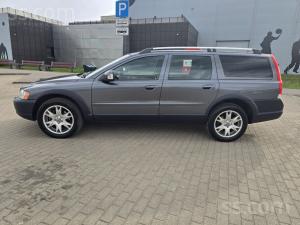 Grey Volvo XC70 2007 in Riga, with an engine capacity of 2.40 L and mileage of 287 thousand km for 13999 €, photo 3 on AUTOMOTO.COM.LV