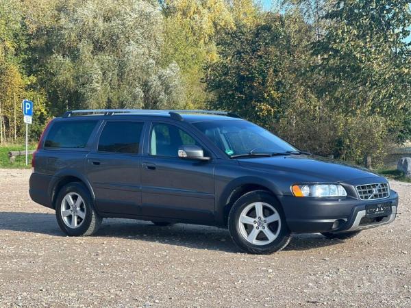 Pelēks Volvo XC70 2007 Rīga, ar dzinēja tilpumu 2.40 L un nobraukumu 327 tūkst. km par 4250 €, foto 11 vietnē AUTOMOTO.COM.LV