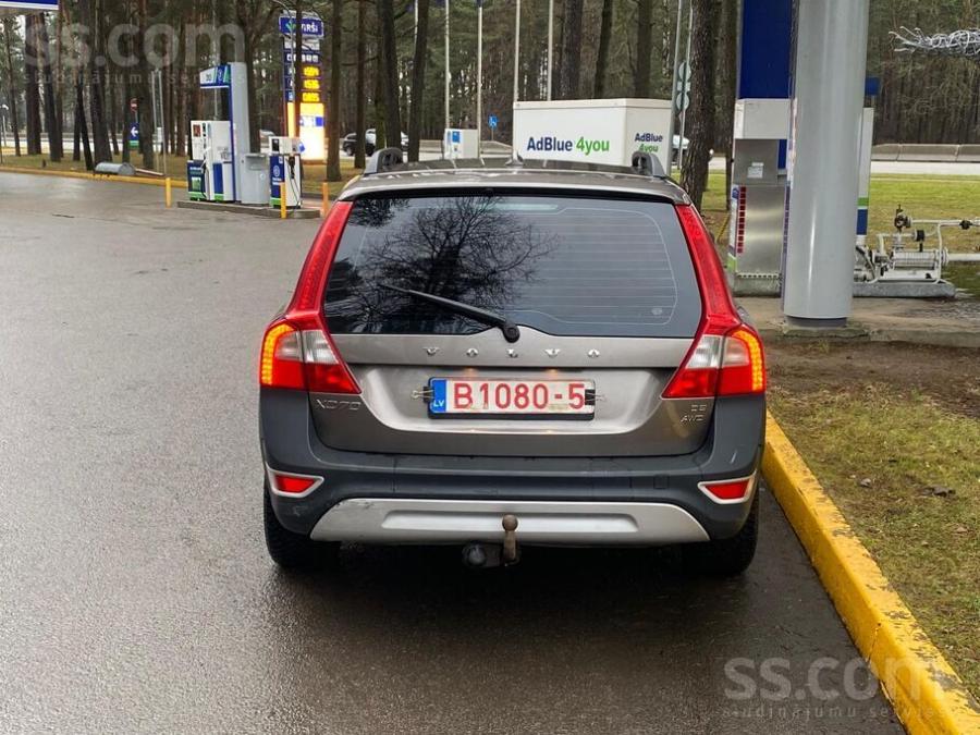 Grey Volvo XC70 2007 in Riga, with an engine capacity of 2.40 L and mileage of 0 thousand km for 5499 €, photo 4 on AUTOMOTO.COM.LV