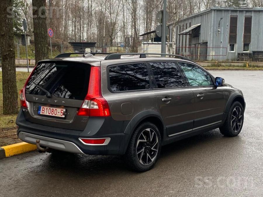 Grey Volvo XC70 2007 in Riga, with an engine capacity of 2.40 L and mileage of 0 thousand km for 5499 €, photo 5 on AUTOMOTO.COM.LV