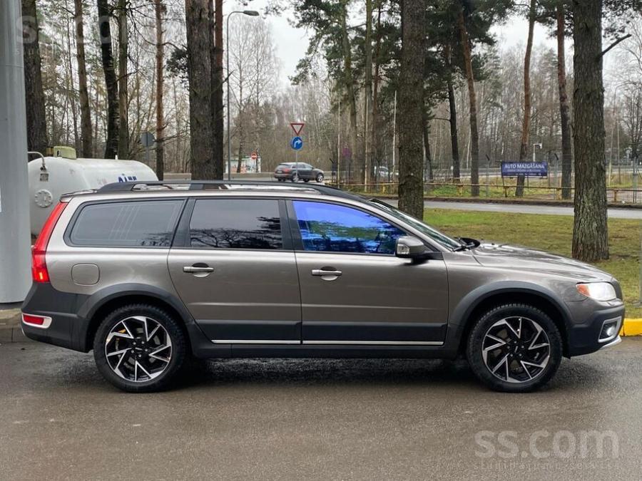 Grey Volvo XC70 2007 in Riga, with an engine capacity of 2.40 L and mileage of 0 thousand km for 5499 €, photo 6 on AUTOMOTO.COM.LV