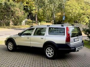 Grey Volvo XC70 2007 in Vilnius, with an engine capacity of 2.40 L and mileage of 286 thousand km for 3500 €, photo 4 on AUTOMOTO.COM.LV
