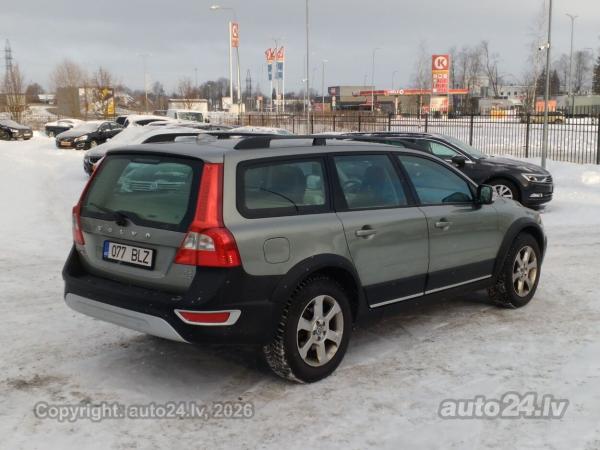 Grey Volvo XC70 2007 in Tartu, with an engine capacity of 2.40 L and mileage of 293 thousand km for 6490 €, photo 4 on AUTOMOTO.COM.LV